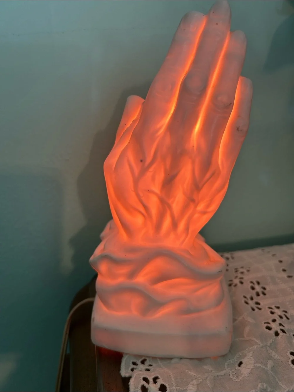Art | Vintage Praying Hands Light White Ceramic Art Sculpture Religious ...